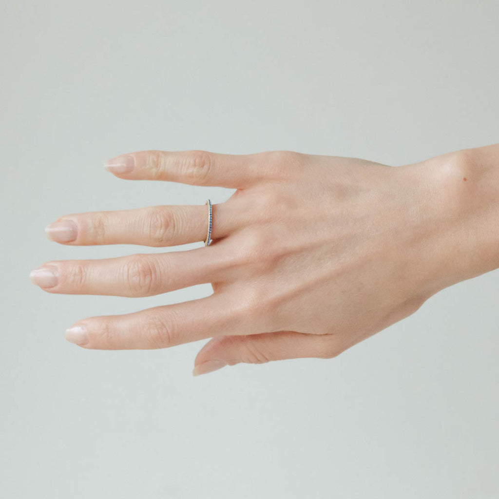 Thin Sapphire Band – Juliet Aurel