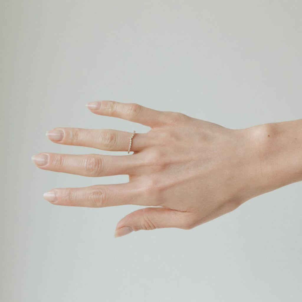 V Crystals Ring – Juliet Aurel