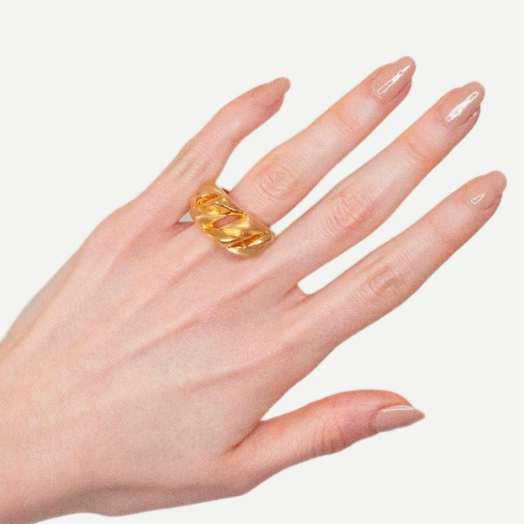 Chain oversized ring – Juliet Aurel